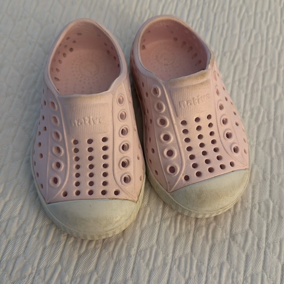 Native | Shoes | Native Shoes | Poshmark